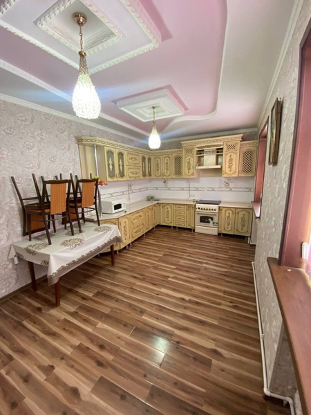 Сдается 2 х комнатная квартира на 3 этаже . Мелодия 350 $