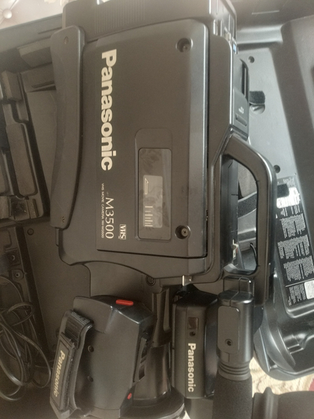 Видеокамера Panasonic M3500
