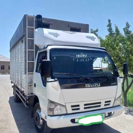 ISUZU  Yuk mashinasi