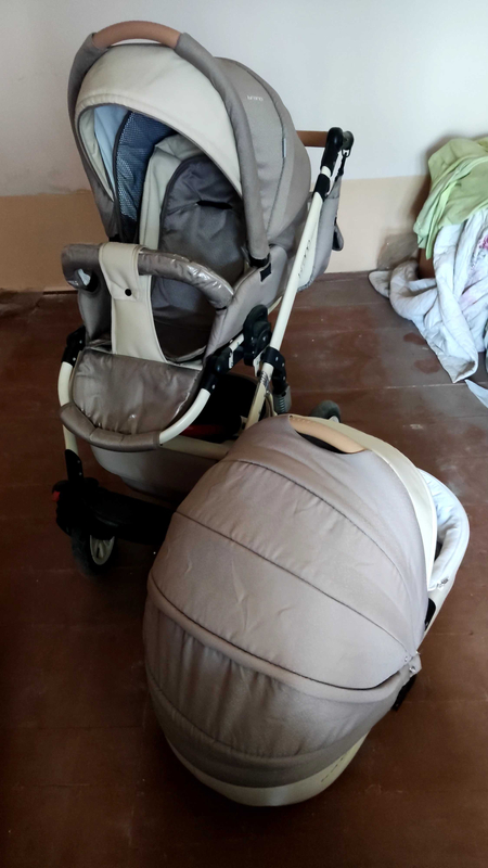 Peg Perego Легкая коляска-внедорожник 2 в 1 для прогулок + стульчик