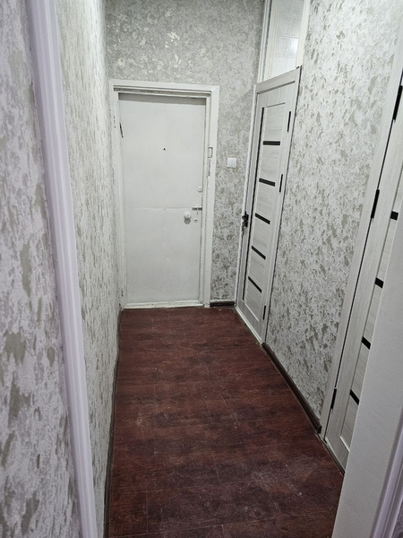Срочно Юнусабад 11 2/4/4 торец, возле метро Юнусабад, Мега