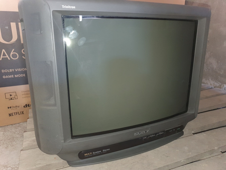 Телевизор Sony trinitron 50 см
