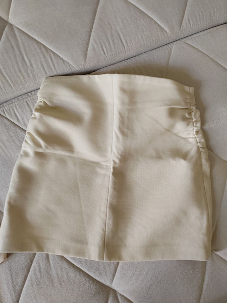 Фирма Zara все за 100000