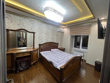 Продается квартира. Чимган 3в4 комнатная