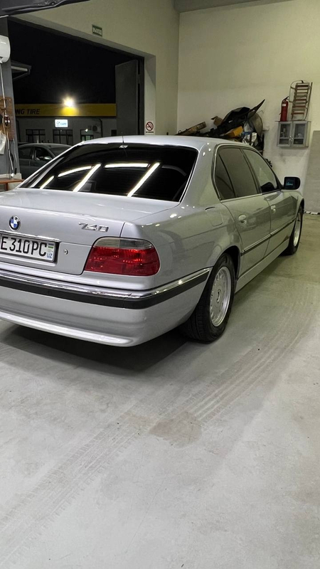 Продам BMW E38 1996