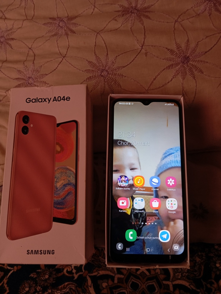 Samsung A04e 64 gb lik