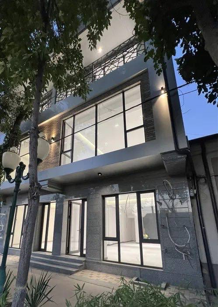 Продается Евро офис Ор-р: Гайдара Алиева 463м2