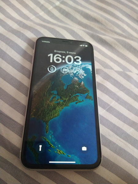 Sotiladi Iphone x.r