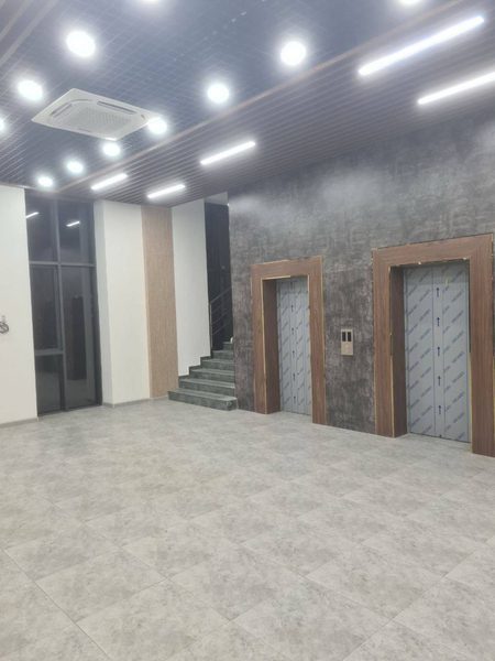 Аренда Ул. Махтумкули  Здание 4550 кв.м