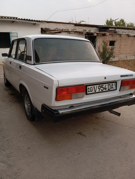 Vaz 2107 moshina