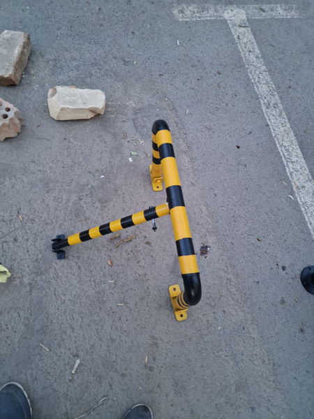 Anti parkovka i bariyer