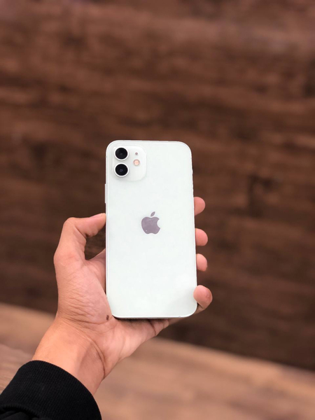 Iphone 12 ideal xolattdagi