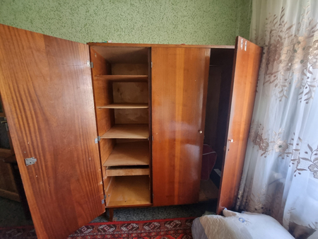 Шкаф продаётся состояние отличный
