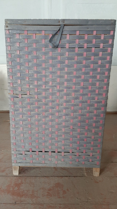 Продаю корзину  для белья