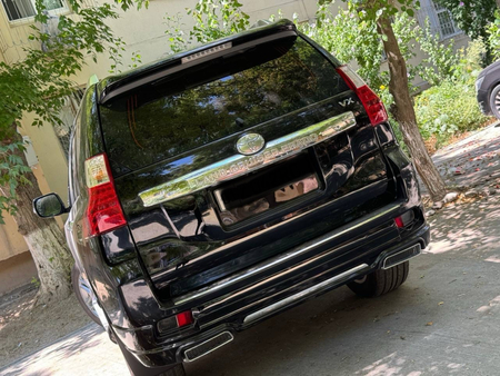 Tayota Prado varyantgayam beriladi
