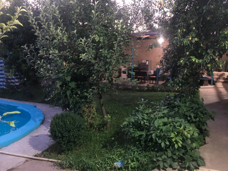 Dacha oilaviy va doʻstlar davrasida dam olishingiz uchun bez makler!