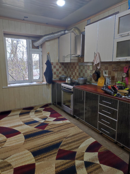 Срочно продаётся 4/4/4 Чил 6 квартал Банк дом
