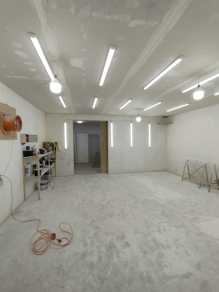 Eshik chiqaradgan sex stanoklari bn arenda 185kv