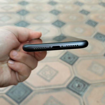 Iphone 11   64GB