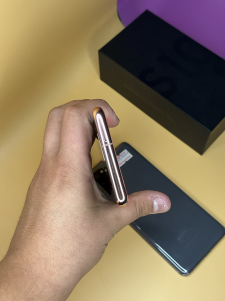 Samsung s10 128gb ideal