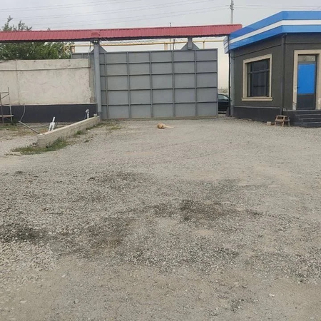 Срочная продажа под автосалон классное место