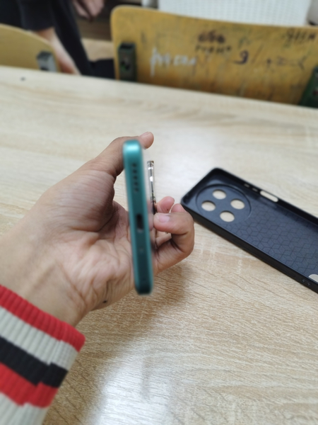 Huawei nova 12i sotiladi