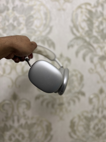 airpods max Arginal 100%.