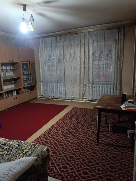 Продаётся квартира 2х комнатная галерейного типа 3й этаж.