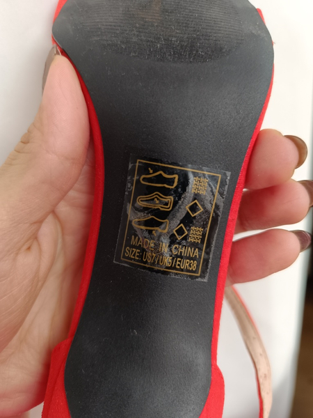 Продам босоножки на лето