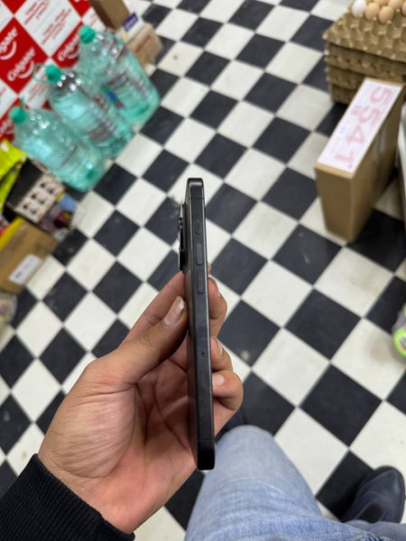 iPhone 15 pro 256gb