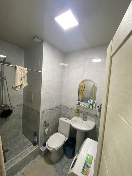 Продам квартиру 2/2/5 на Буз 1