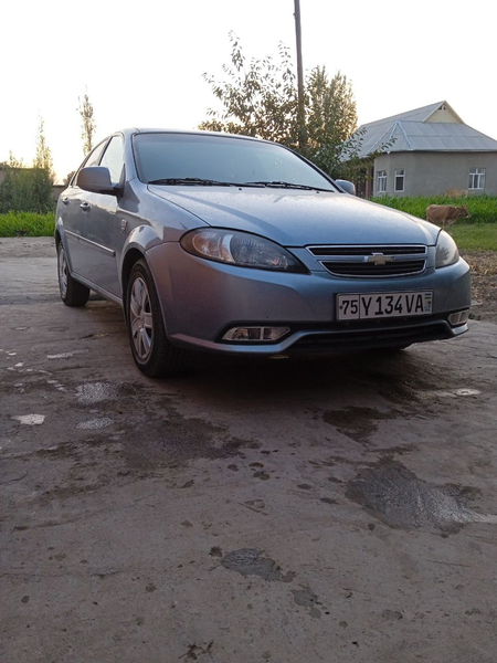 Jentra  2014 ideal toza moshina