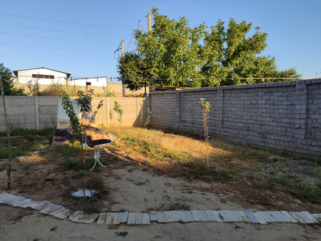 Nazarbek Xarakatda uchastka qismi sotiladi yer