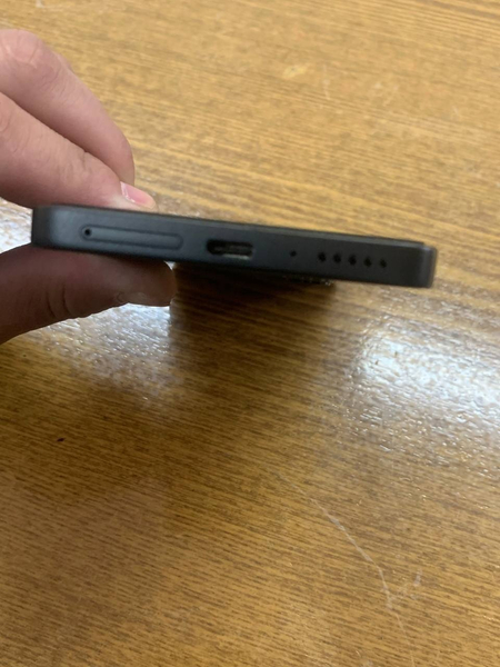 Redmi not 13  holati ideal aybi yôq
