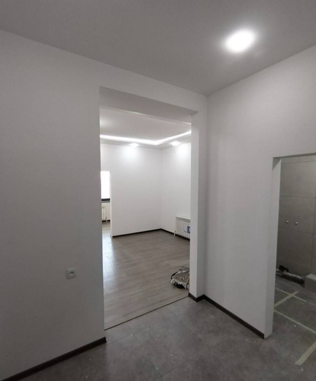 .Продам 2комнатную новостройку евроремонт 55м2 в 14квартале Чиланзаре.
