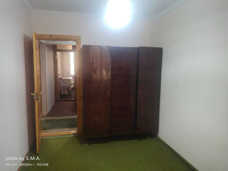 Сдается 3х комнатная квартира на 2 этаже. Микрорайон 1-остановка