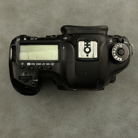 Canon mark3 body sotiladi