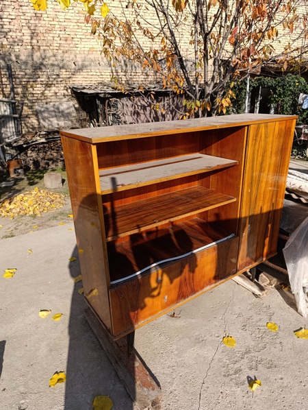 Шкаф книжный 150×43 в хорошем состоянии
