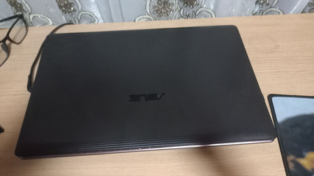 Asus i5 xolati alo 
4 YADROLI
IGRAVOY 
VIDEOKARTA Nvidia 530Mx 2G