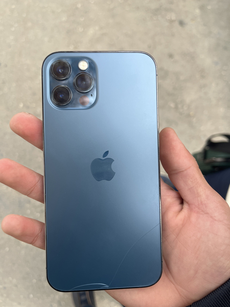 iphone 12 pro yomkost 71