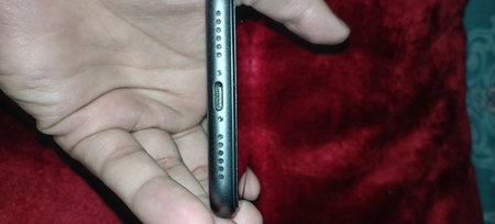 Iphone 11 LLA sotiladi
