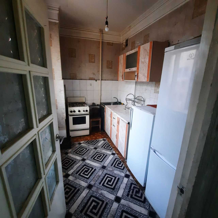 Продается Кушбеги 2 комнатны от собственника   3 этаж