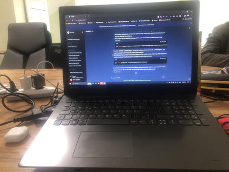linovo core 5, 8 ram sotiladi