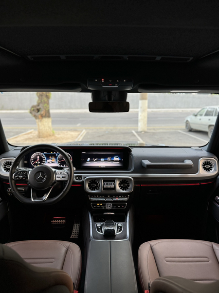 Mercedes Benz G500