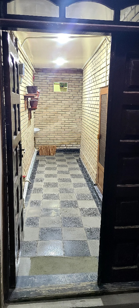 Eski shaharda hovli sotiladi Holati yaxshi