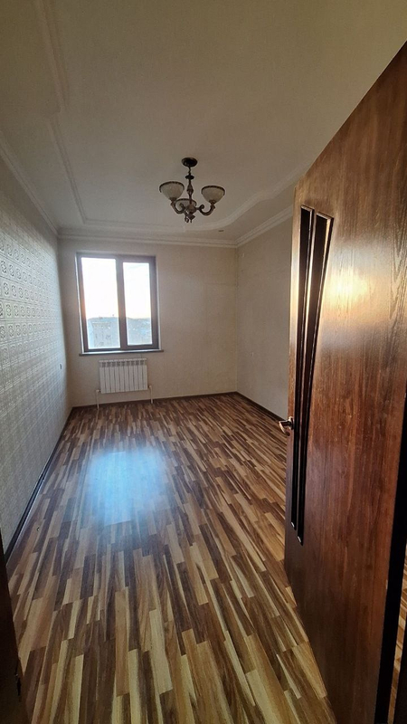 Продаётся новостройка 3х комнатная  квартира недалеко от метро Беруний