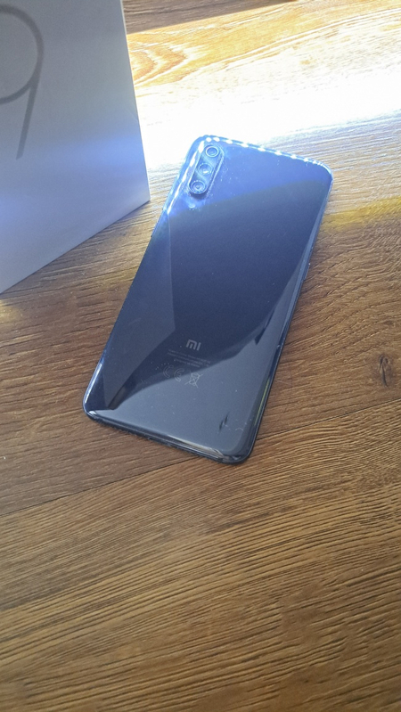 Продаю Mi9 128gb