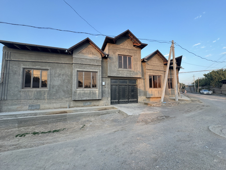Toshkent tumanida Yangi qurilgan uy sotiladi