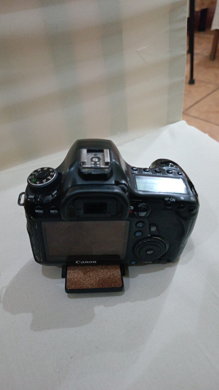 Canon 6d sotiladi