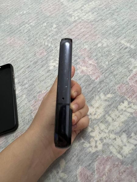Samsung s22 holati yahshi
